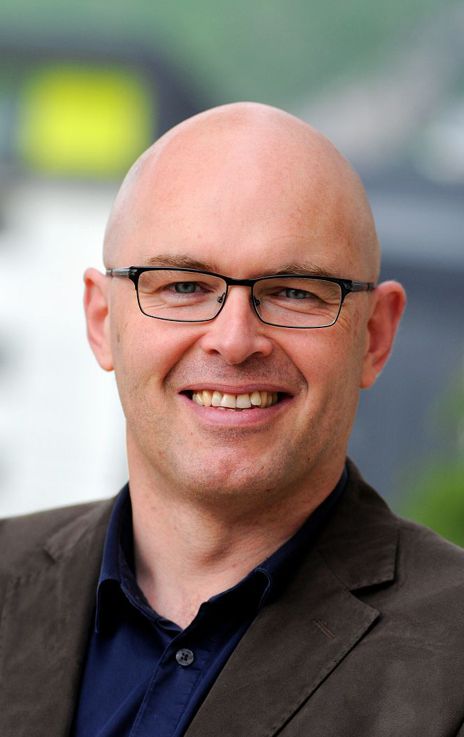 CEA-Leti - Biographie M. Ludovic Poupinet